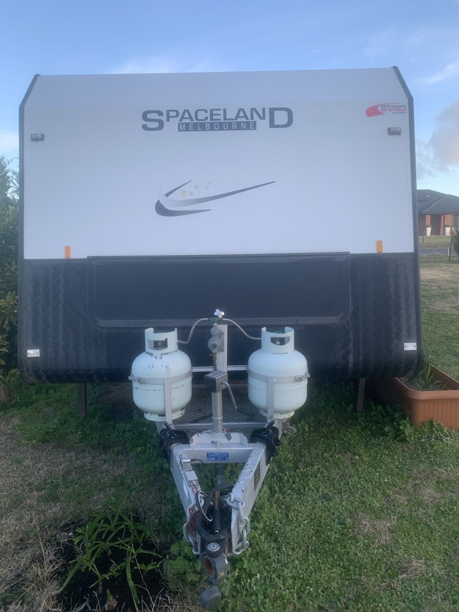 2017 Spaceland Scenic Deluxe - Caravan Sales
