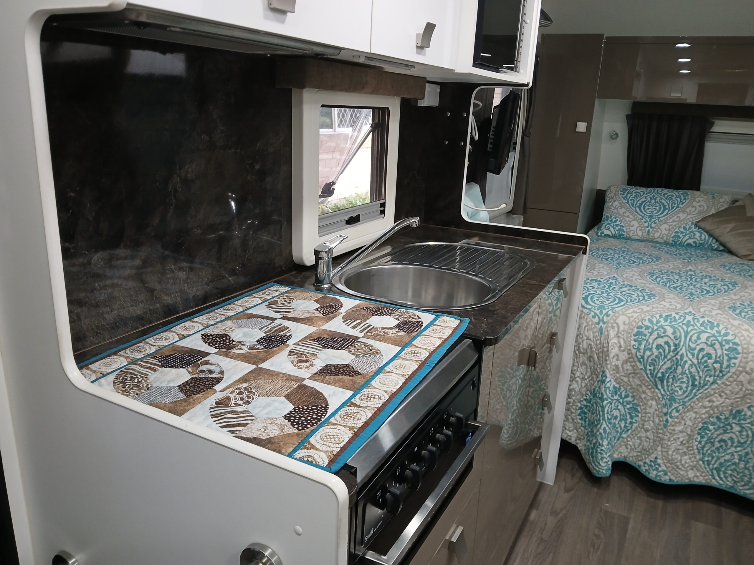 2017 18ft Concept Innovation 550rcafw - Caravan Sales