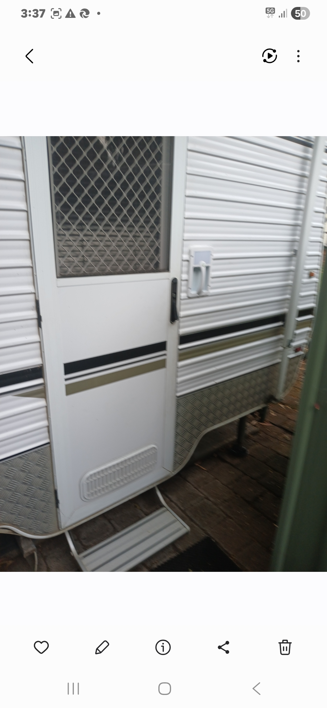 Paramount Premier 20 Ft One owner. - Caravan Sales